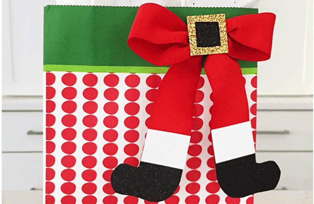 How to Make a Santa Bow | Easy DIY Christmas Craft