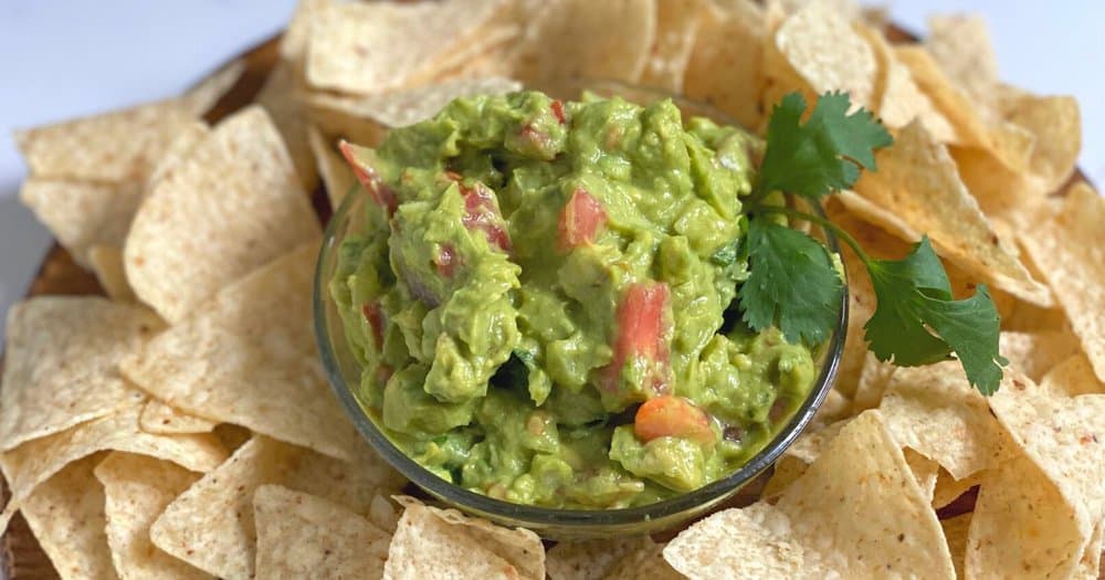 Easy Texas Guacamole - Uncle Julio’s Copycat Recipe