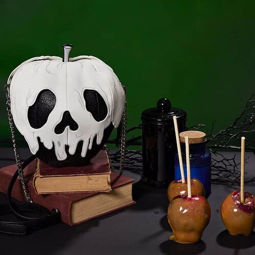 DIY Disney Snow White Poison Apple Purse Craft - Living Locurto